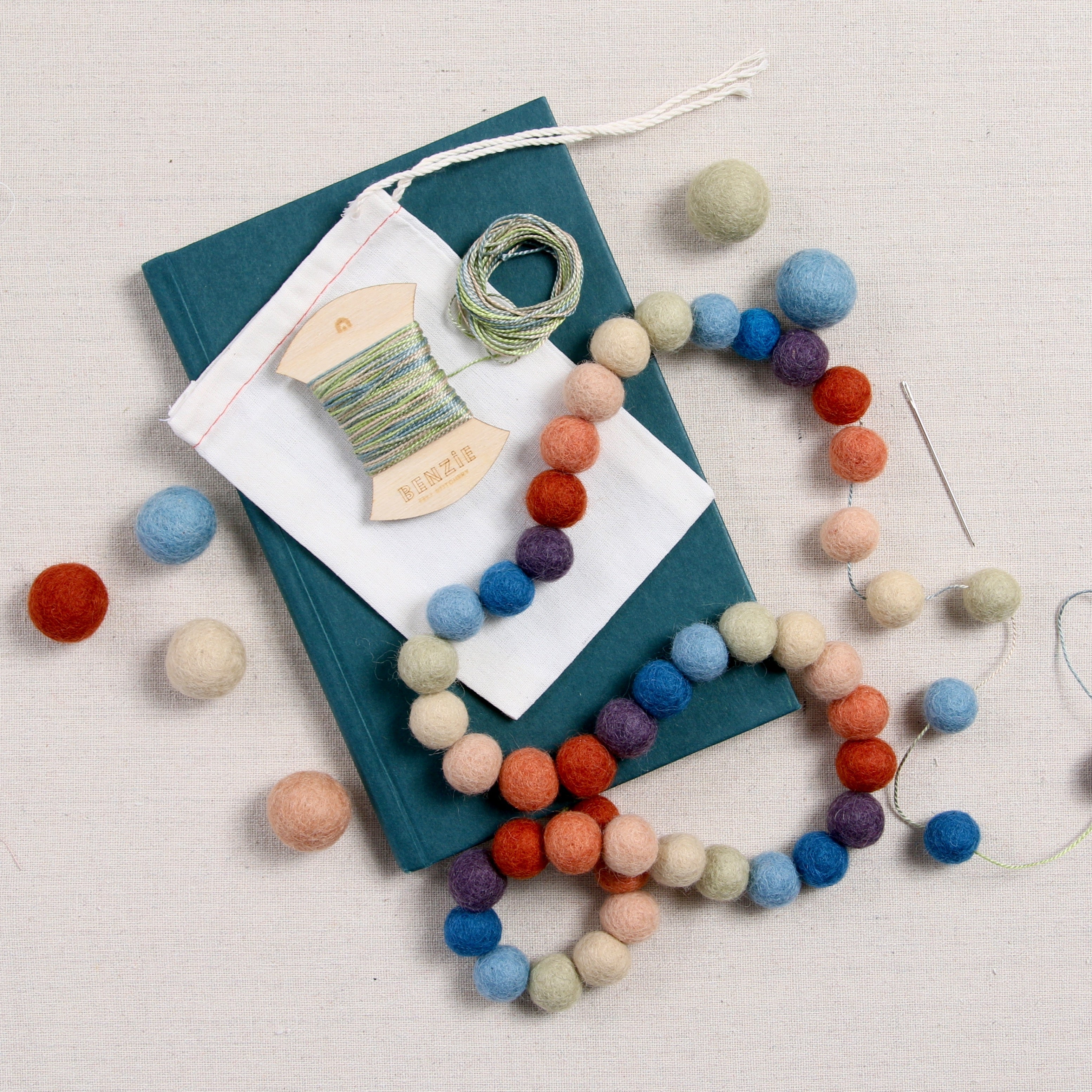 Pom-Pom Garland Kit – Benzie Design