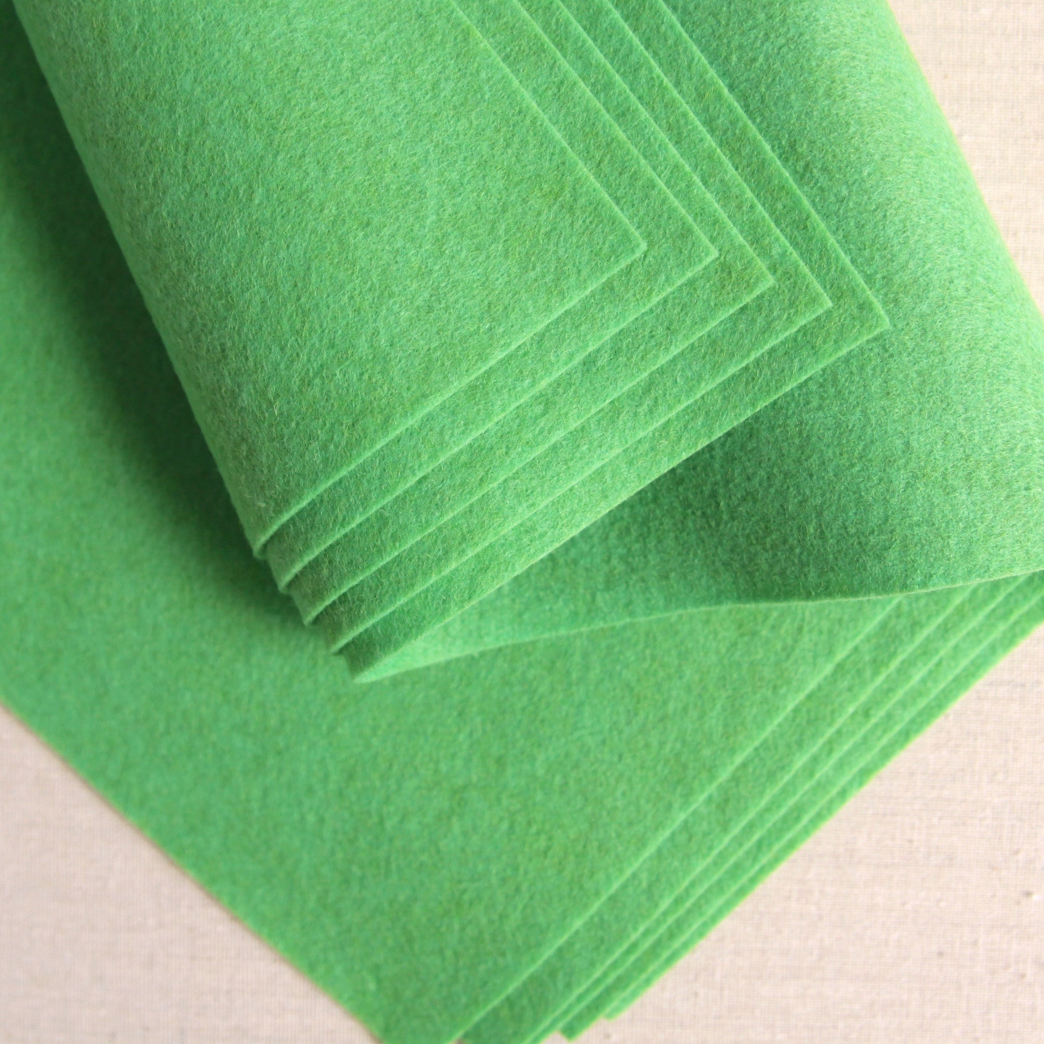 Clover Wool Blend Felt – Benzie Design