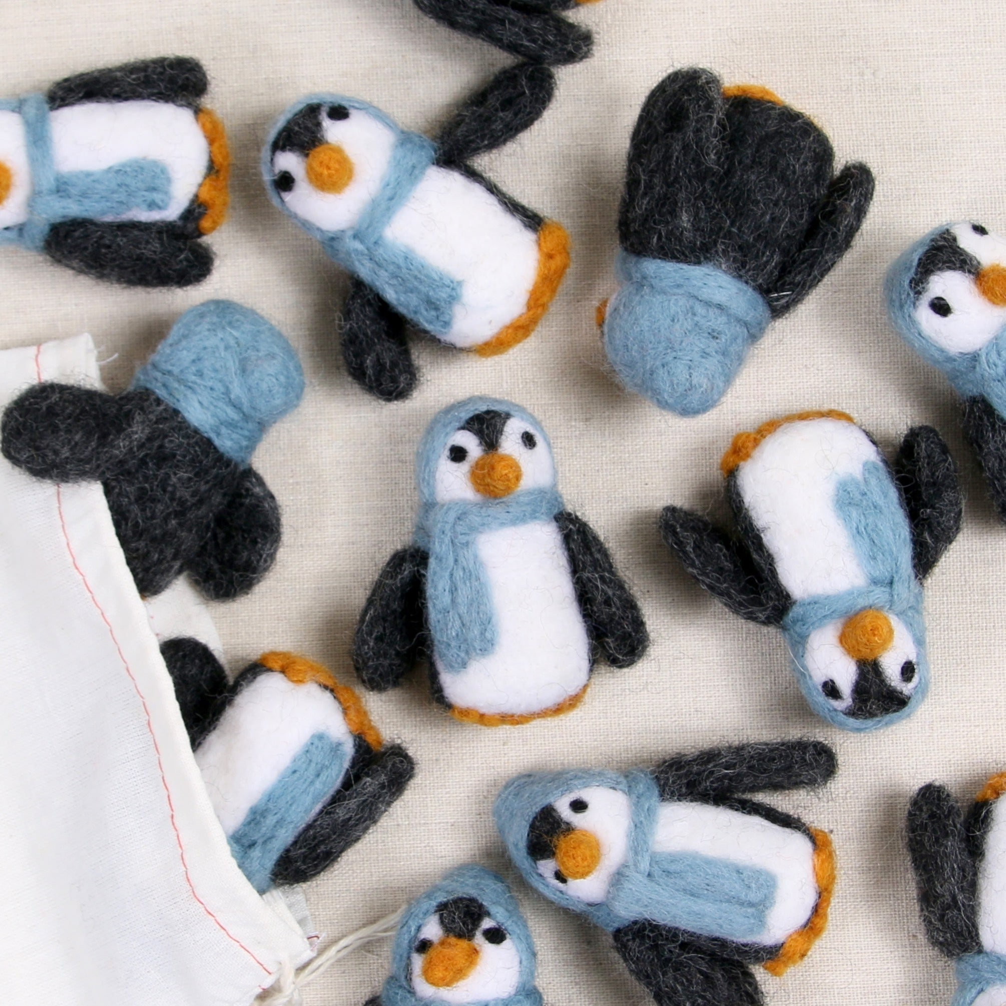 Penguin, Blue – Benzie Design