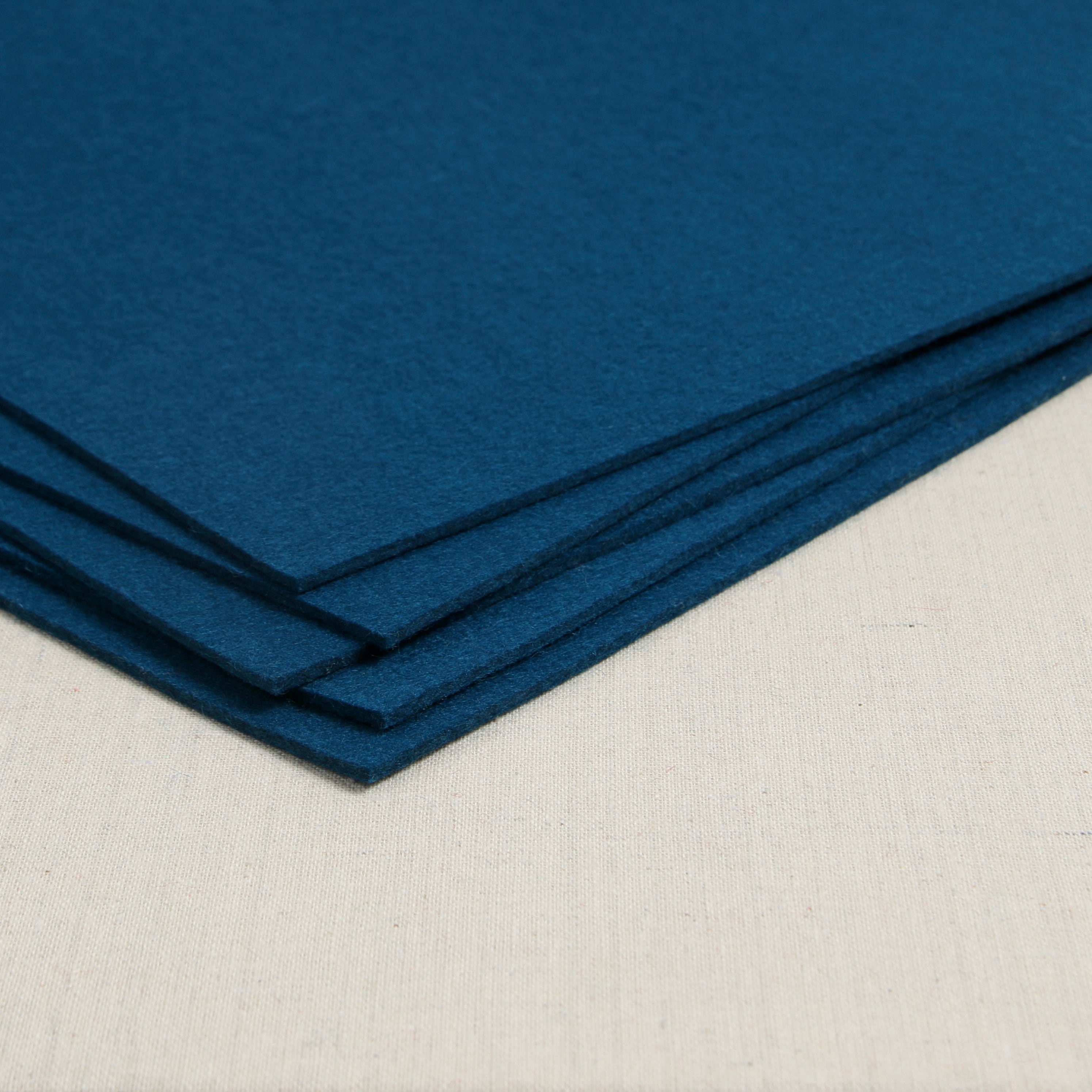 Magpie Blue, Thick felt – Benzie Design